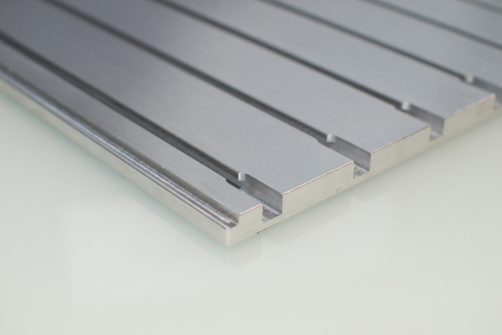 CNC- Accessories :: Clamping :: Aluminum T-Slot Table 600 D3